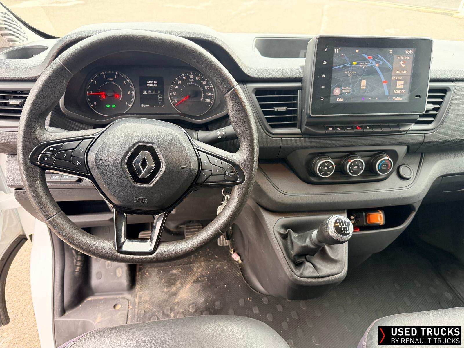 Renault Trafic 130 LCV for sale, Box body Panel 4X2 4t8 Euro 6, SAINT ...